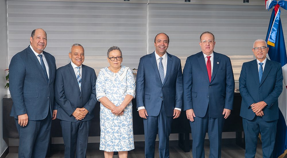 REFIDOMSA posesiona nuevos miembros de su Consejo de Administración y ...